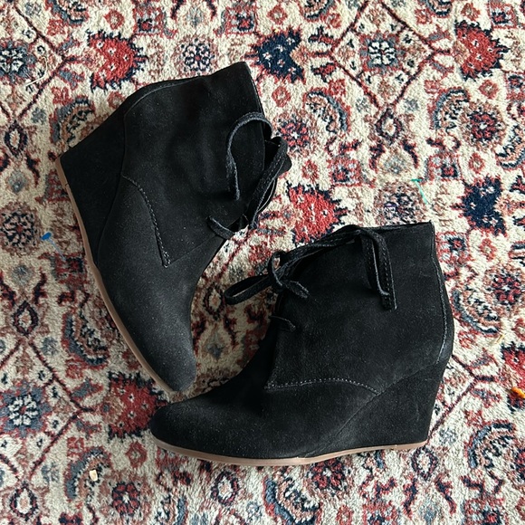 Dolce Vita | Shoes | Dolce Vita Pellie Black Suede Booties | Poshmark